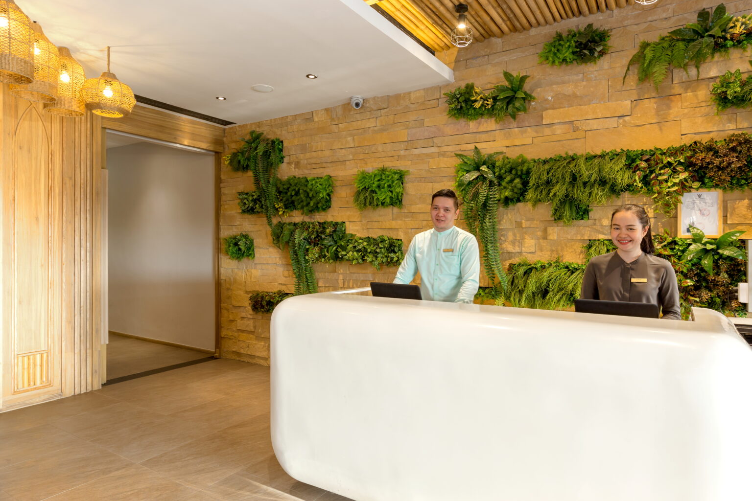 Contact Journeyhub Phuket Patong